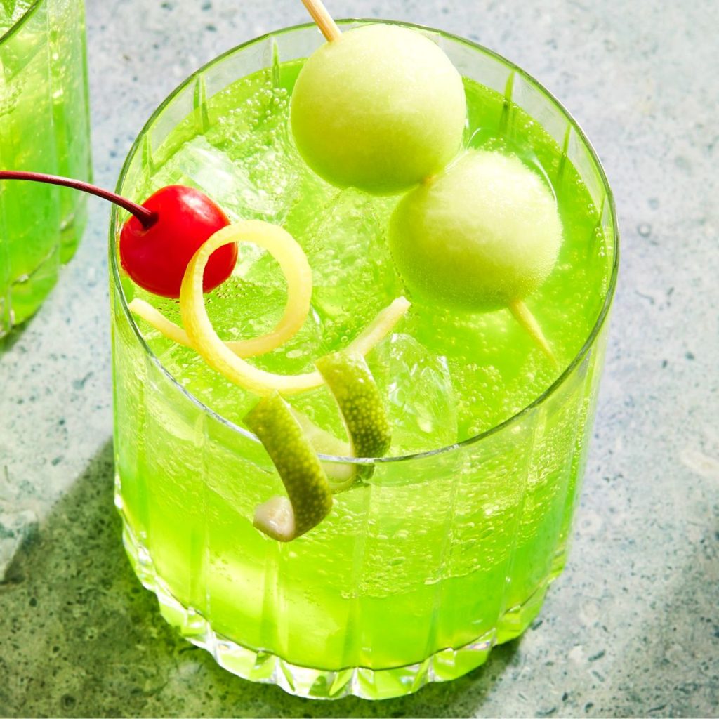 40 Best Amarula Cocktails to Try – That Start With Recipes